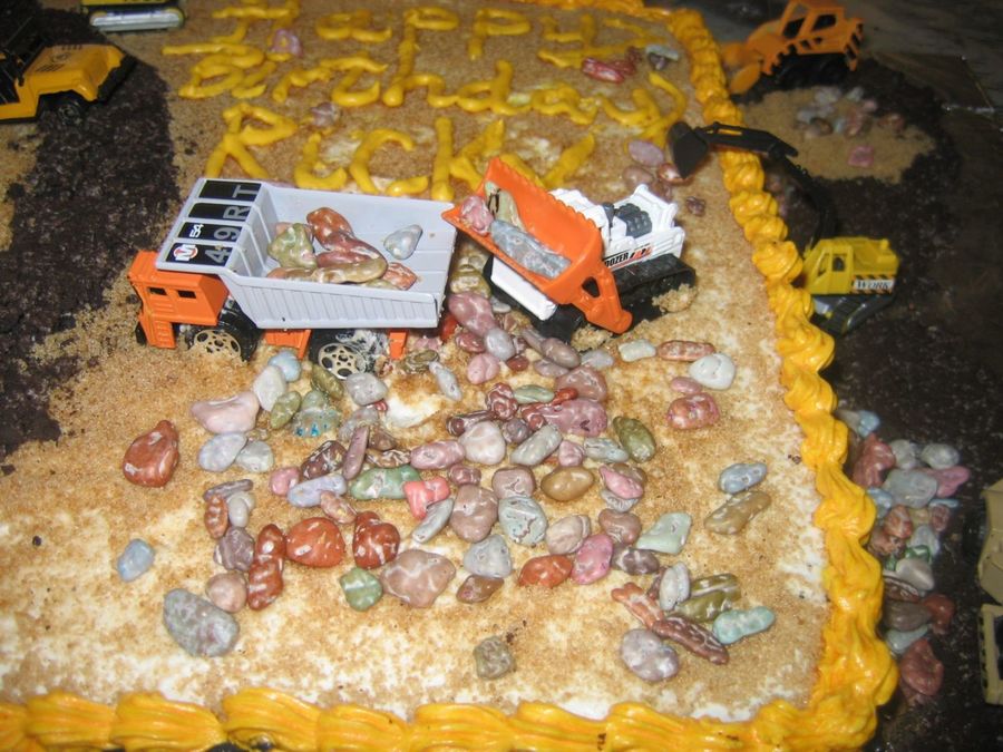 Construction Zone - CakeCentral.com
