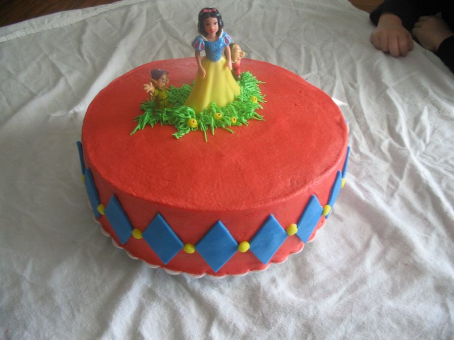 Snow White - CakeCentral.com