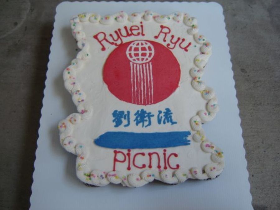 Karate Cupcake Cake - CakeCentral.com