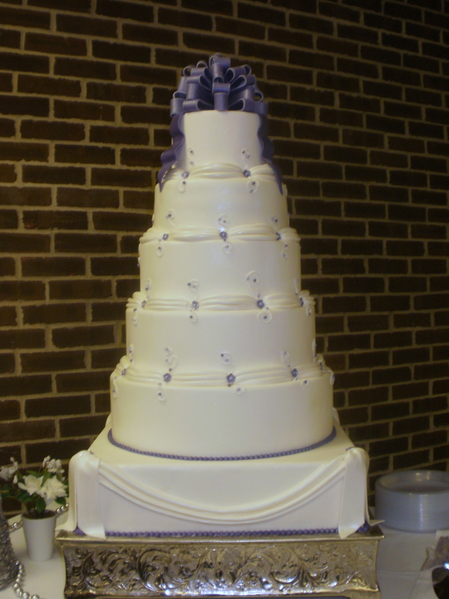 Swag Cake - CakeCentral.com