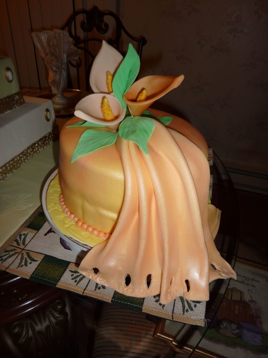 Light Orange Calla Lily Cake - CakeCentral.com