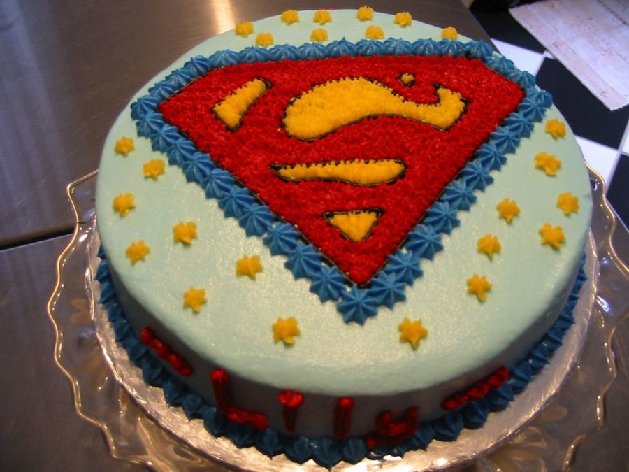 Superman Cake - CakeCentral.com