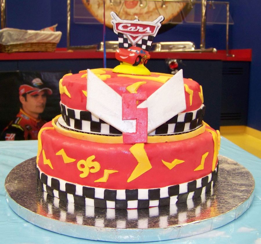 Lightning Mcqueen Cake - CakeCentral.com