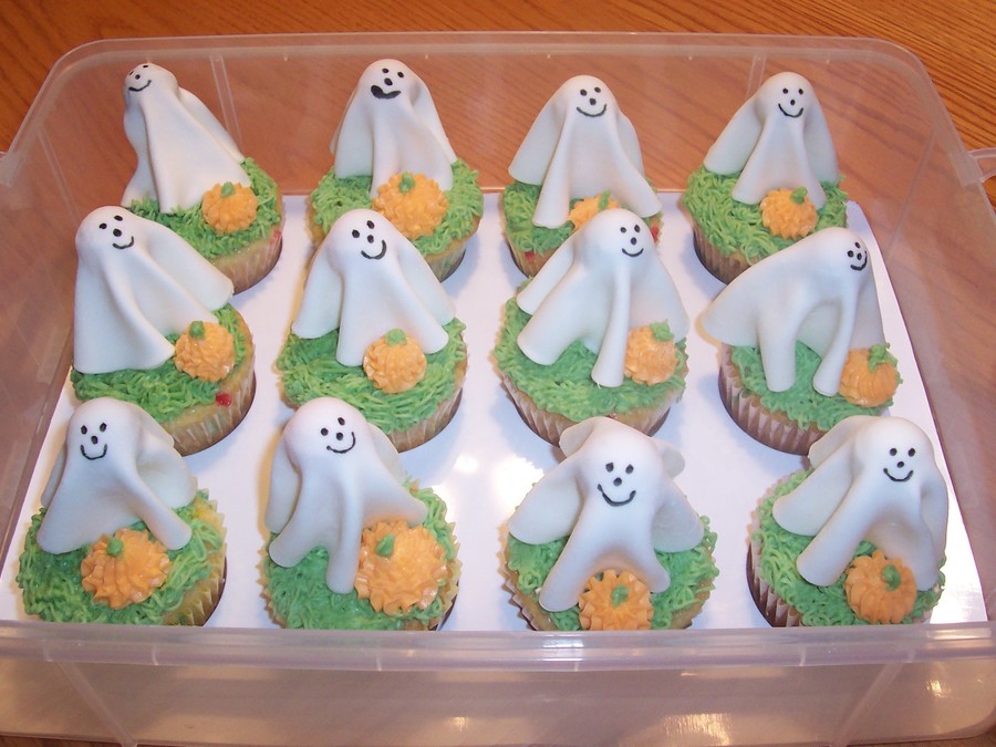 Ghost Cupcakes - CakeCentral.com