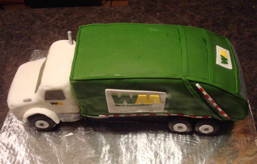Waste Management Truck - CakeCentral.com