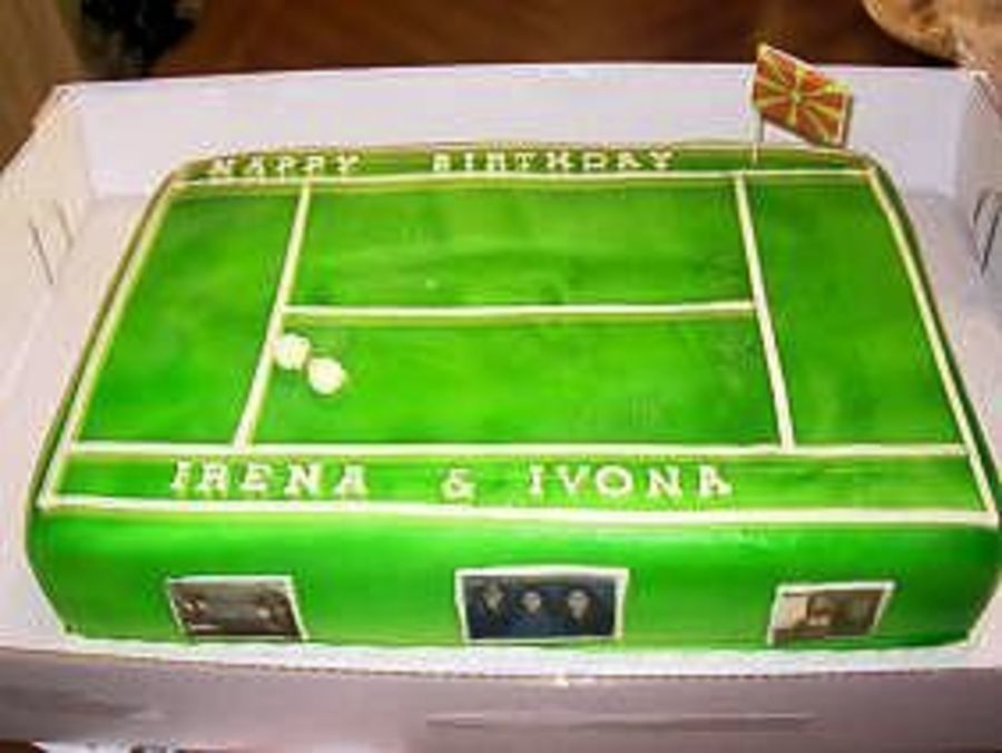 Tennis Court - CakeCentral.com