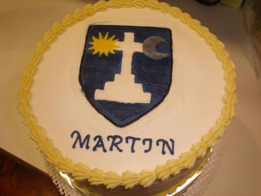 Family Crest - CakeCentral.com