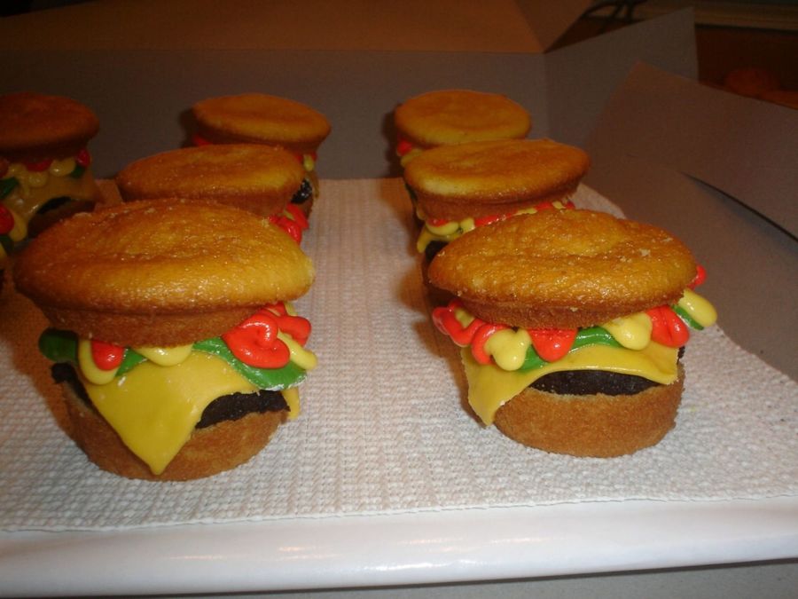 Mini Burgers - CakeCentral.com