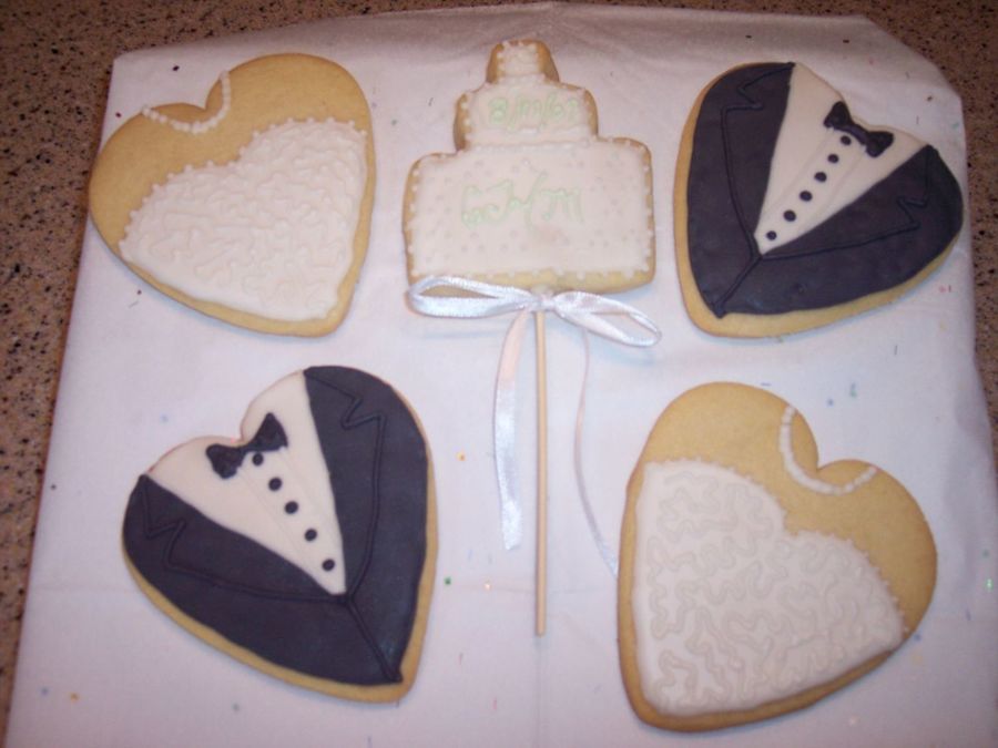 Bride And Groom Cookies - CakeCentral.com