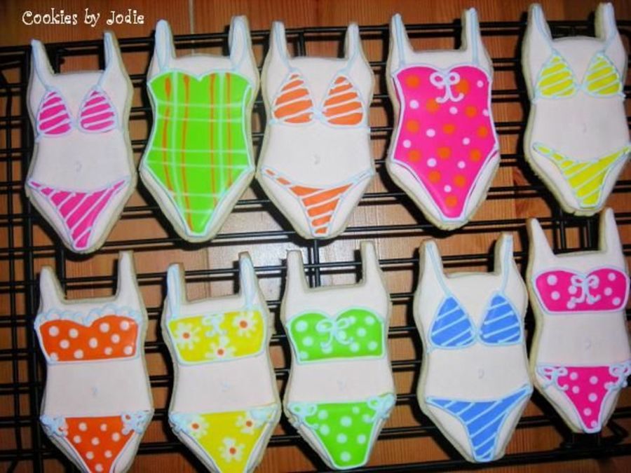Bikinis... - CakeCentral.com