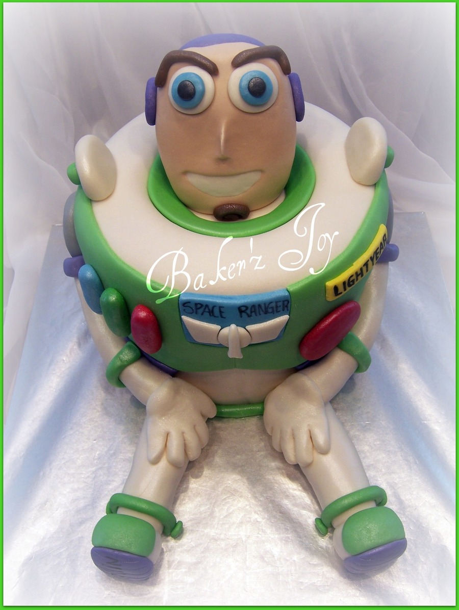 Buzz Lightyear - CakeCentral.com