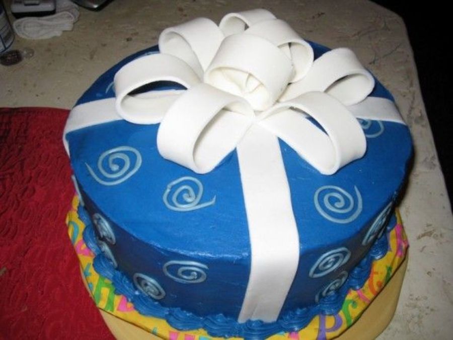 Bow Birthday Cake - CakeCentral.com