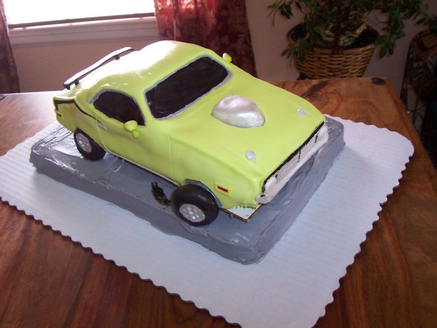 Cuda Birthday Cake - CakeCentral.com