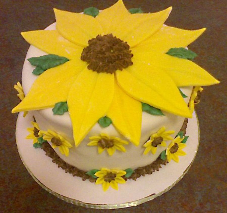 Sunflowers - CakeCentral.com