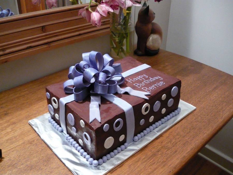 Present Birthday Cake - CakeCentral.com