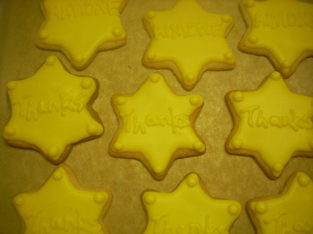 Sheriff Badge Cookies - CakeCentral.com