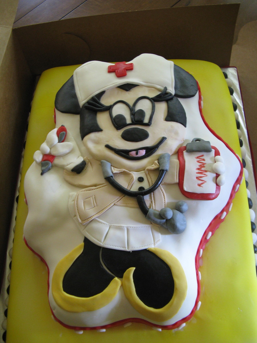 Minnie Mouse Nurse Graduation - CakeCentral.com