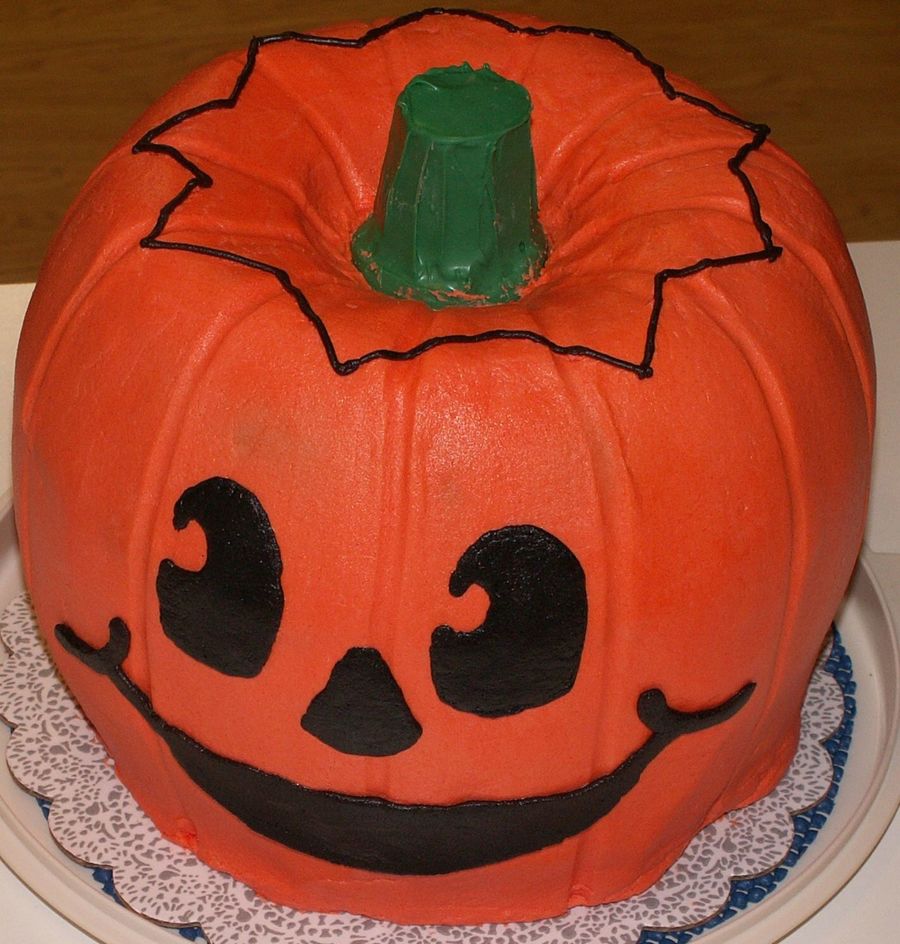 Happy Pumpkin - CakeCentral.com