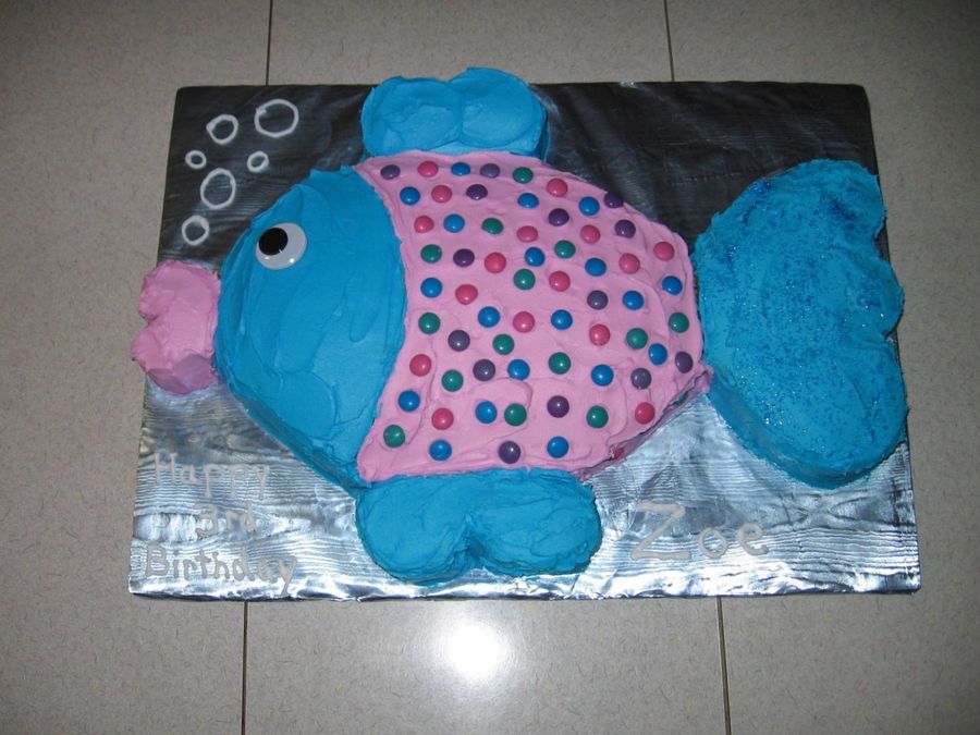 Fish Birthday Cake - CakeCentral.com