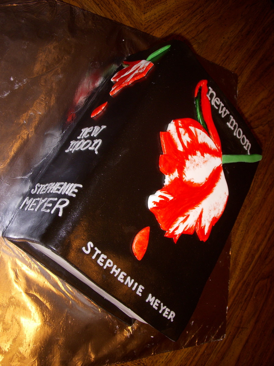 New Moon Book - CakeCentral.com