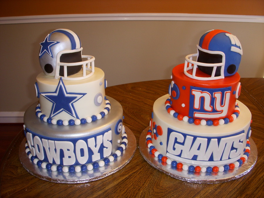 Cowboys And Giants - CakeCentral.com