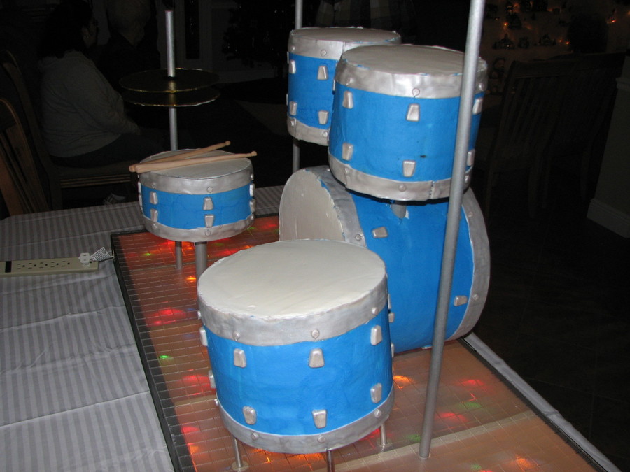Sweet 16 Drum Set - CakeCentral.com