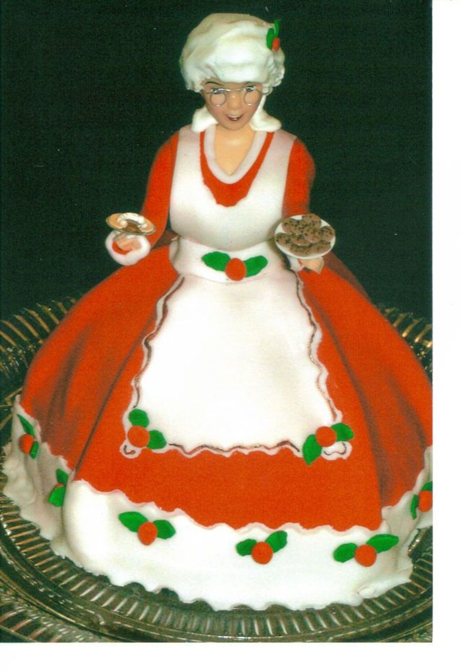 Mrs. Barbie Claus - CakeCentral.com