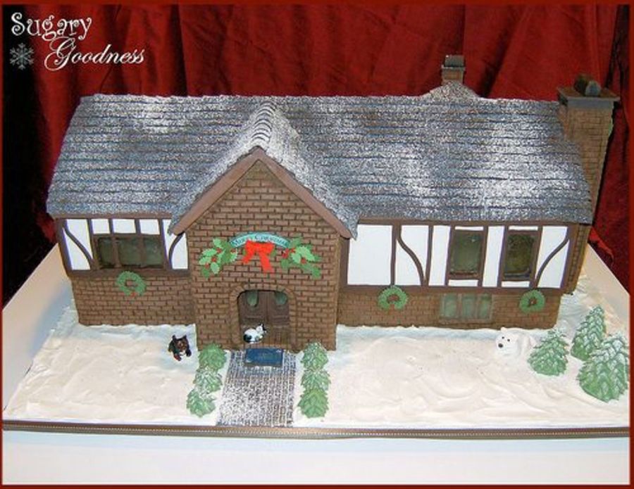 Tudor Style Gingerbread House - CakeCentral.com