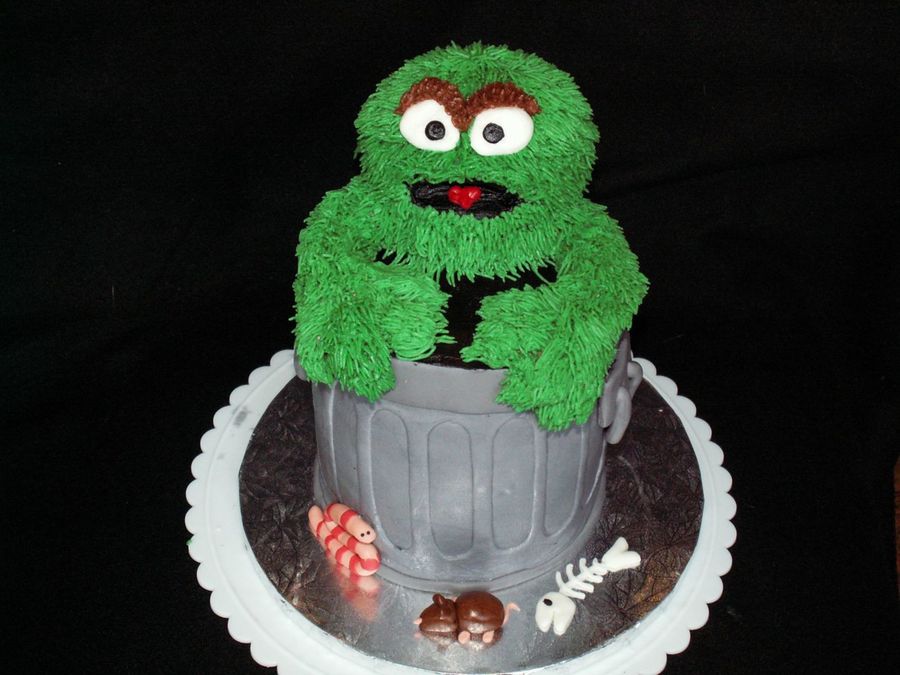 Oscar The Grouch Top View - CakeCentral.com