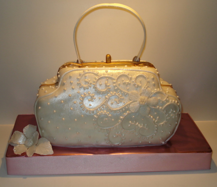 Handbag Cake - CakeCentral.com