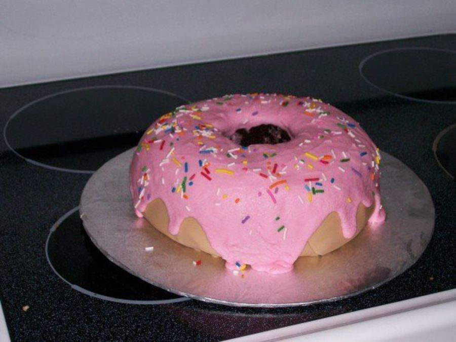 Simpsons Donut Cake - CakeCentral.com