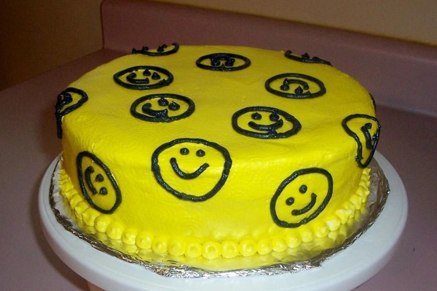 Smiley Happy Faces - CakeCentral.com