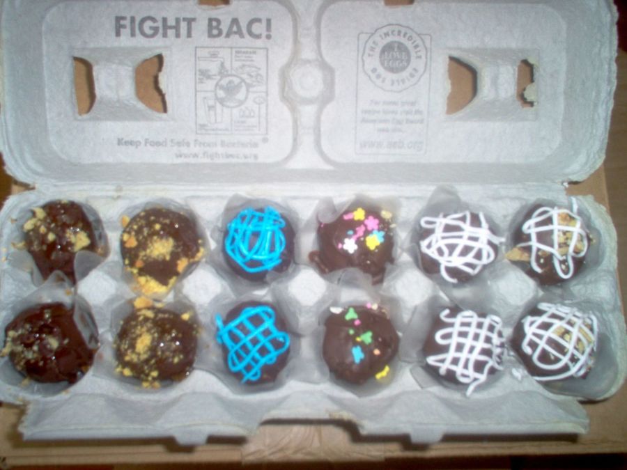 Cakeballs_002.jpg - CakeCentral.com