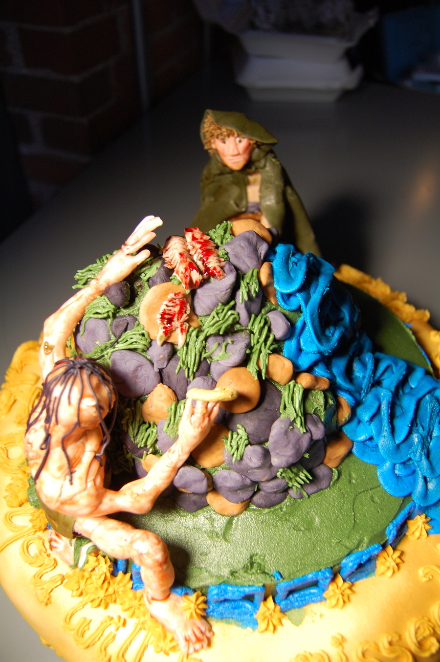 Lord Of The Rings With Sam And Gollum - CakeCentral.com