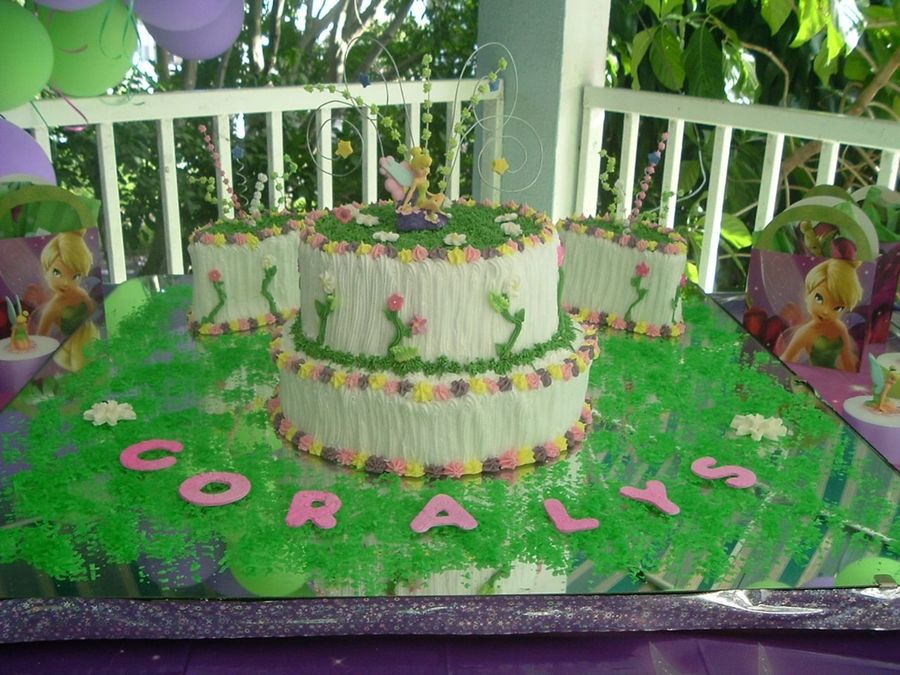 Mami_Cake_131.jpg - CakeCentral.com