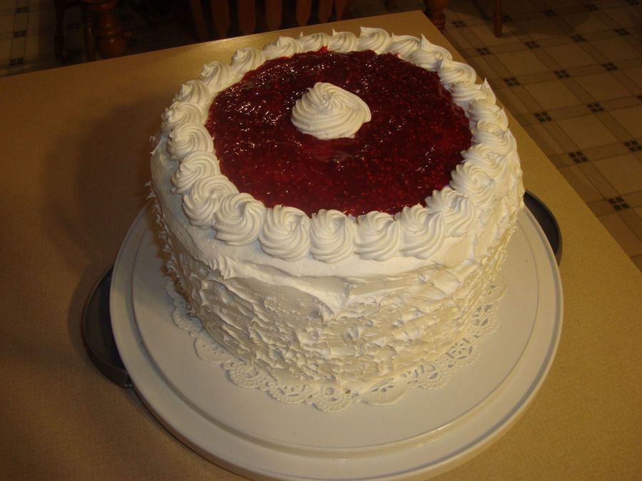 White Cake With Raspberry Filling - CakeCentral.com