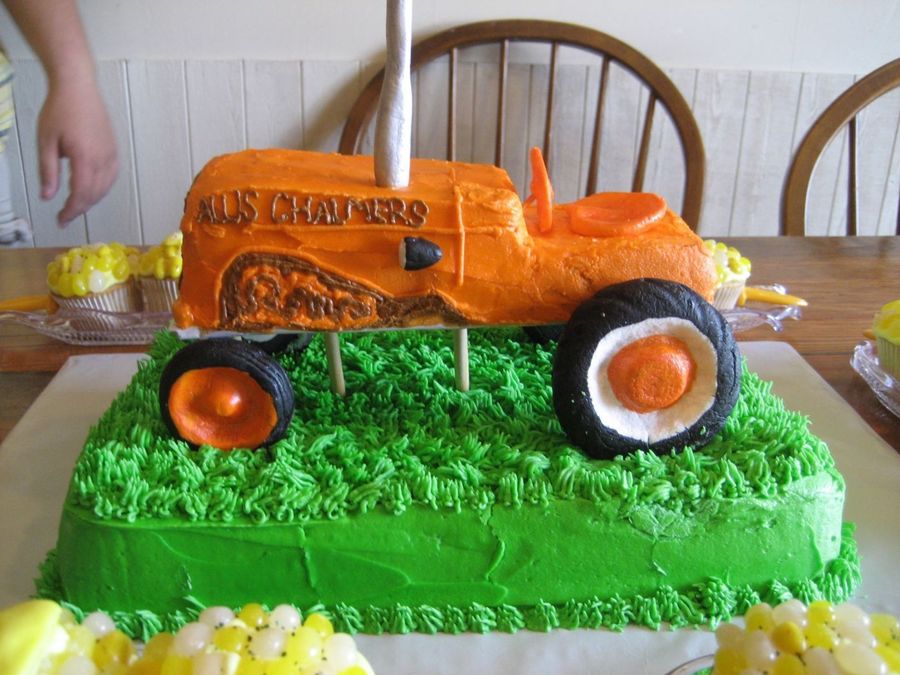 Tractor Cake - CakeCentral.com