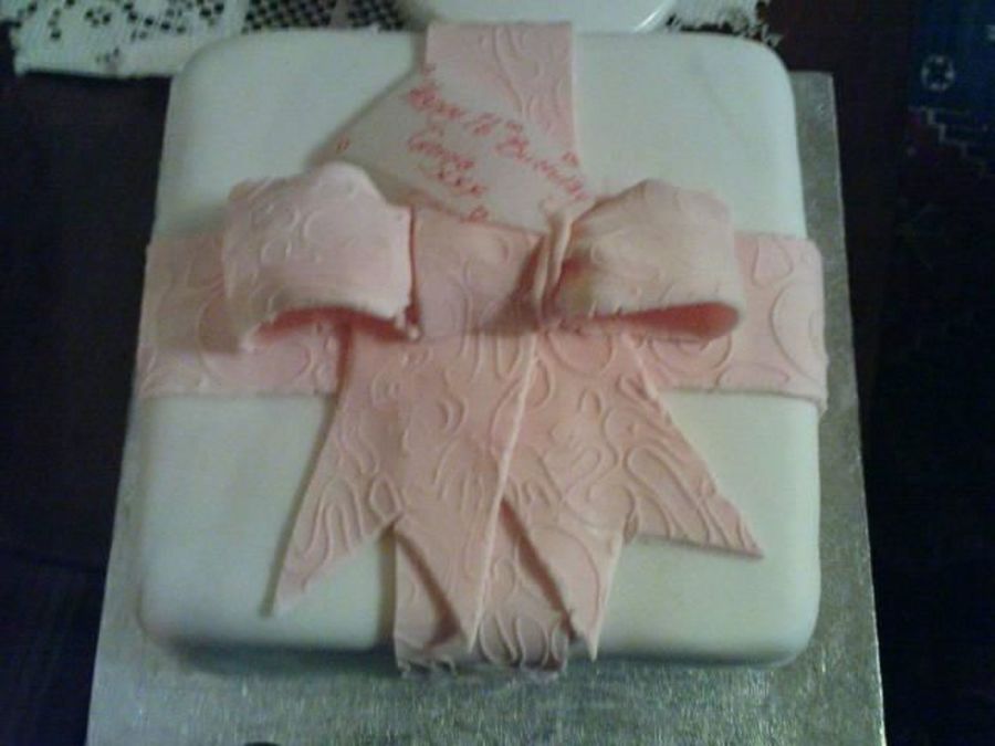 Bows.jpg - CakeCentral.com