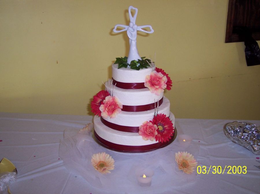 2Nd Wedding Cake / 1St Disaster - CakeCentral.com
