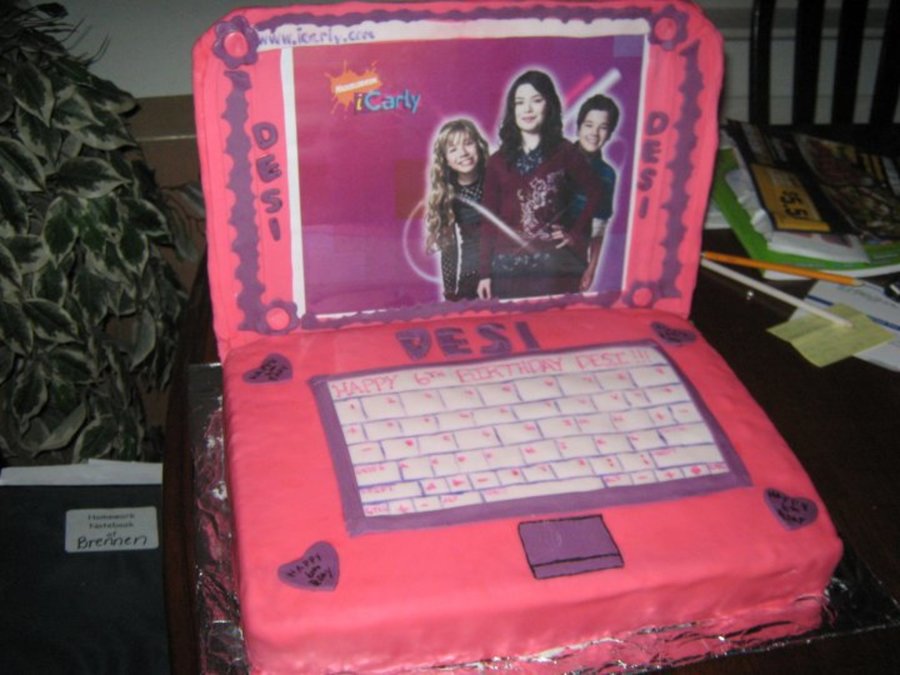 Icarly Laptop - CakeCentral.com