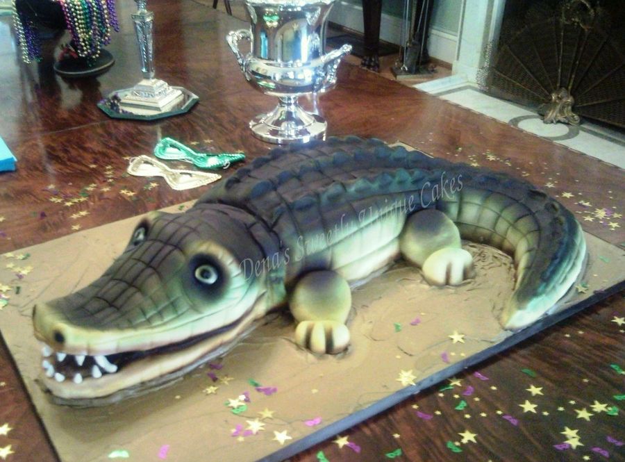 Sculpted Alligator Cake - CakeCentral.com