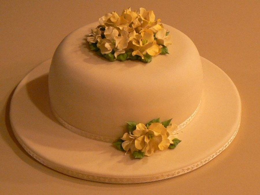 Iris Cake - CakeCentral.com
