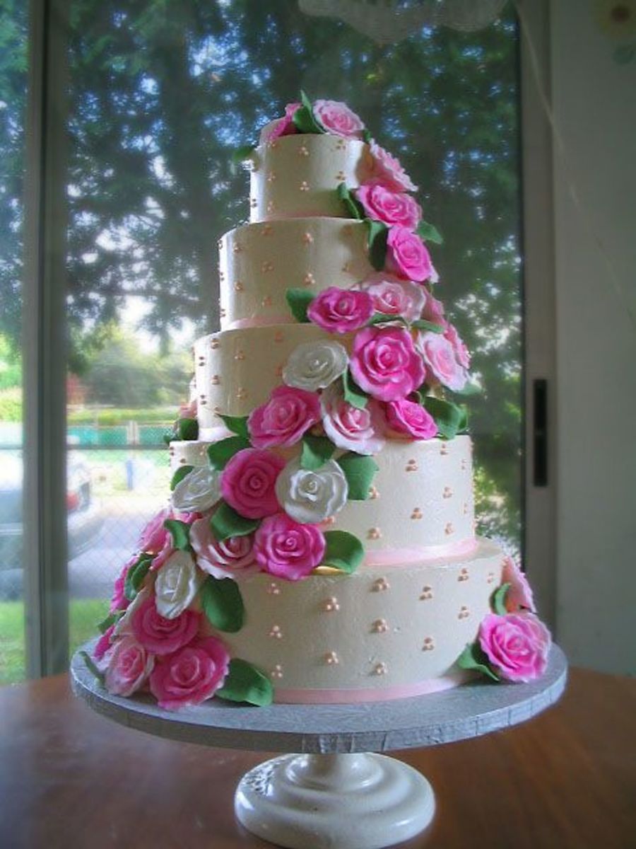 Gumpaste Rose Cascade - CakeCentral.com