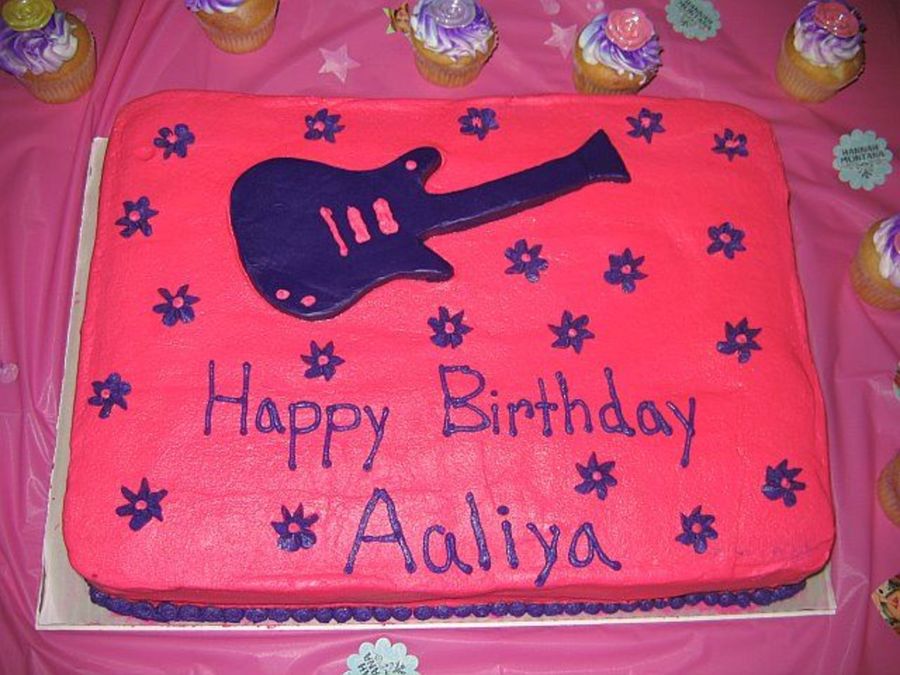 Aaliya's Birthday Cake - CakeCentral.com