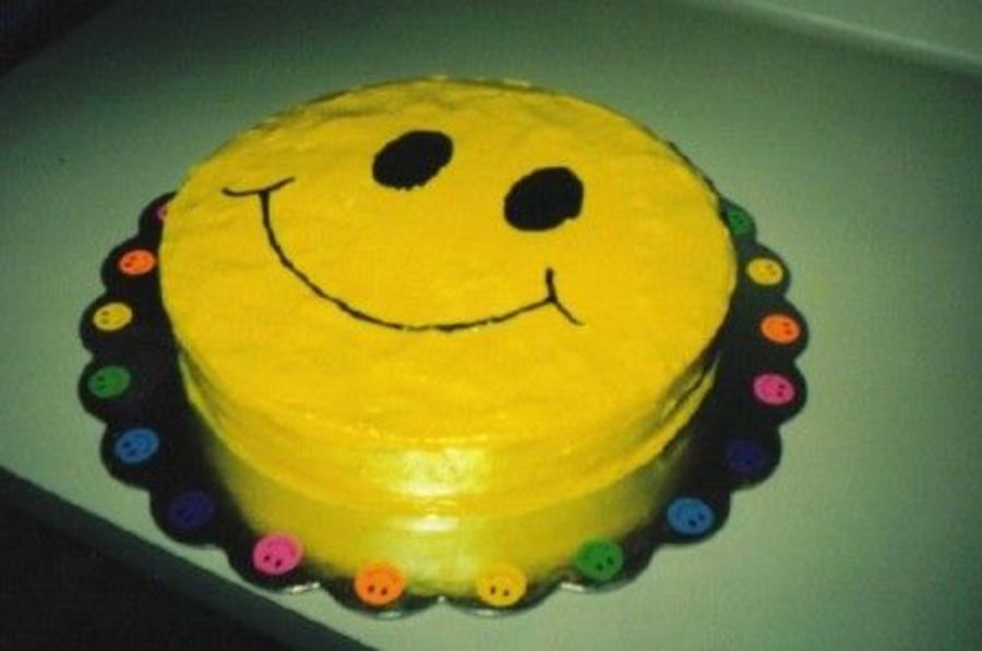 Smiley - CakeCentral.com