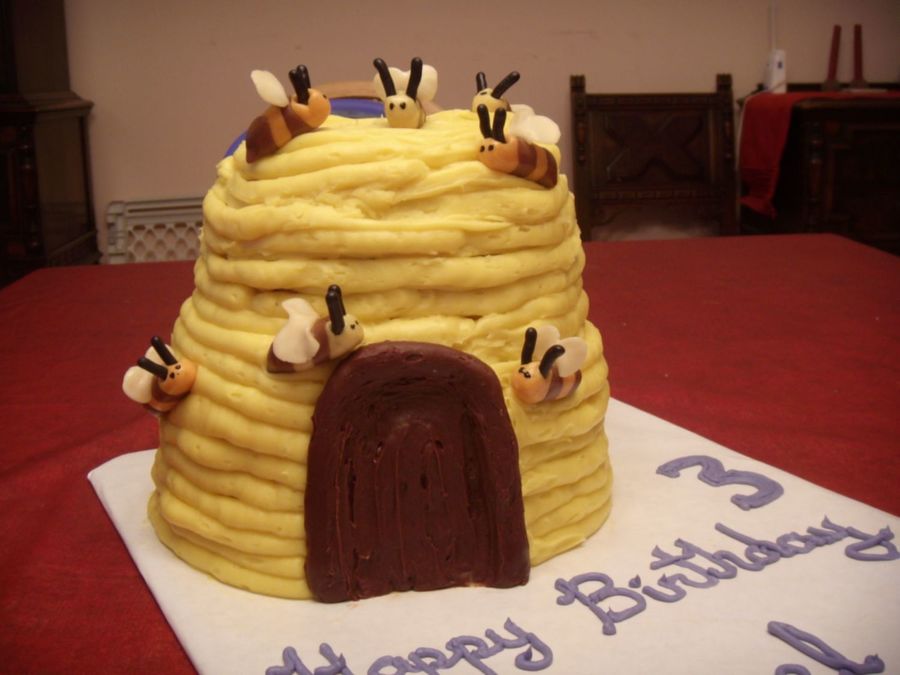 Beehive Cake - CakeCentral.com