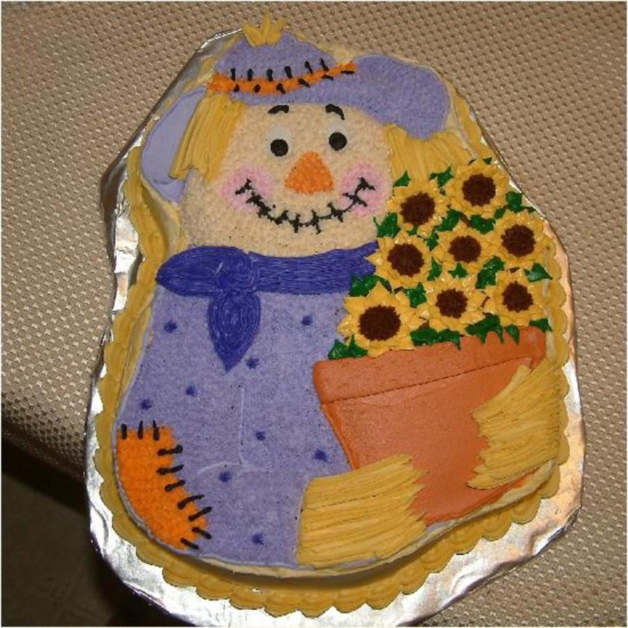 Scarecrow Cake - CakeCentral.com