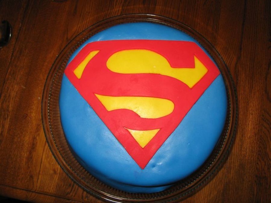 Superman_Cake.jpg - CakeCentral.com