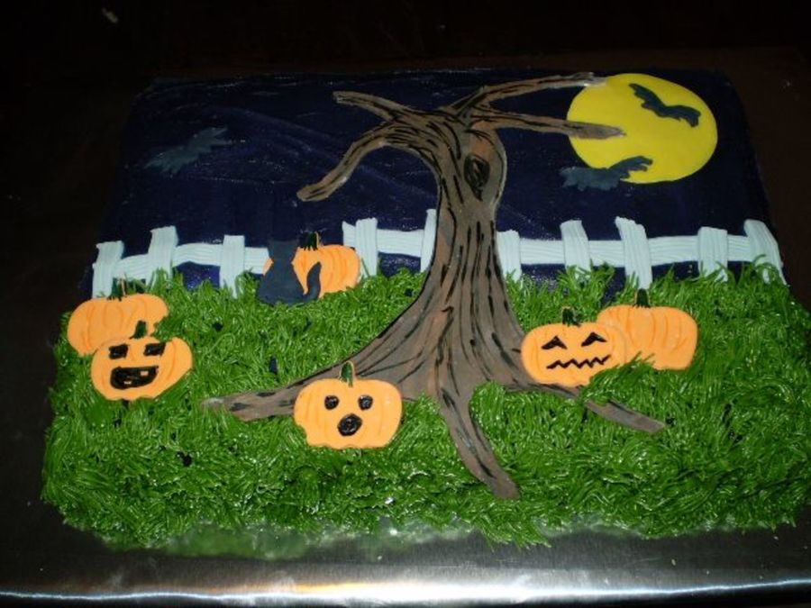 Spooky Halloween Cake - CakeCentral.com