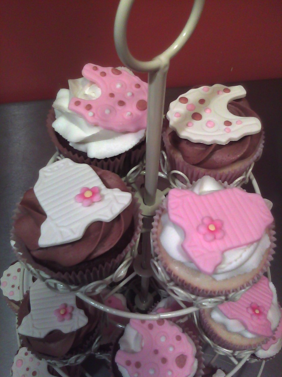 Baby Shower Cuppies - CakeCentral.com